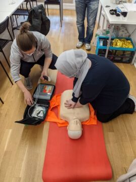 What are the 3 principles of first aid? - SAMS